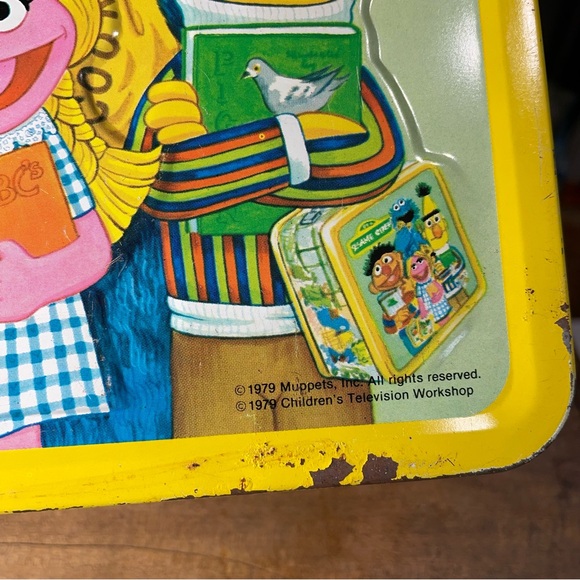 aladdin | Other | Vintage Sesame Street Muppets Metal Lunch Box 979 ...